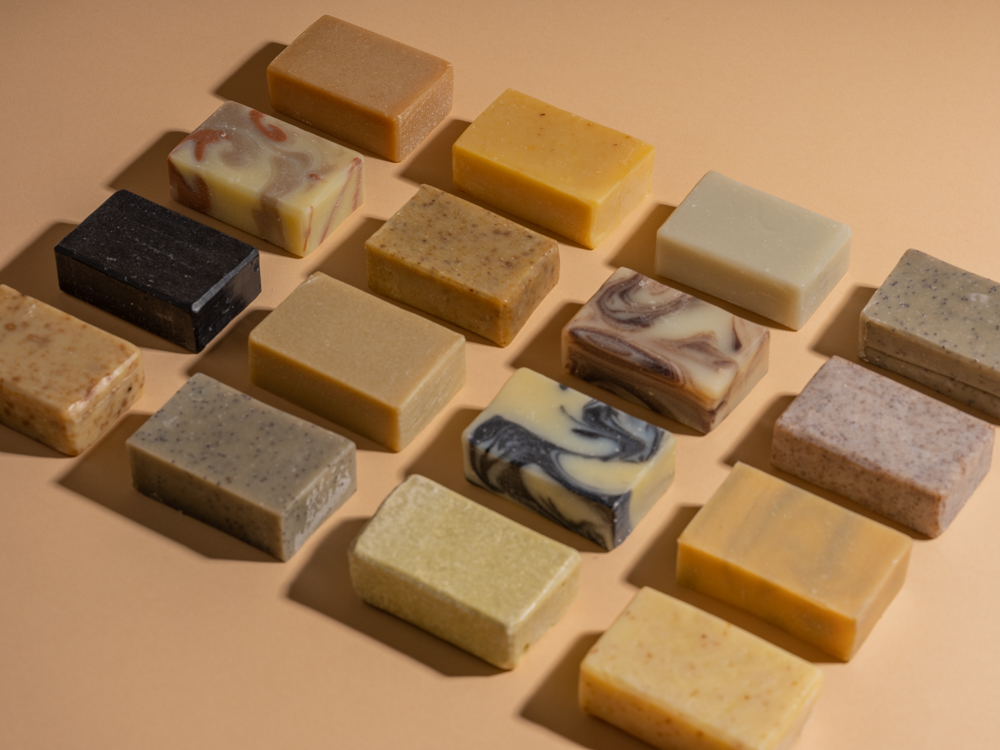 Savons bio surgras et naturels| Fabriqués à froid